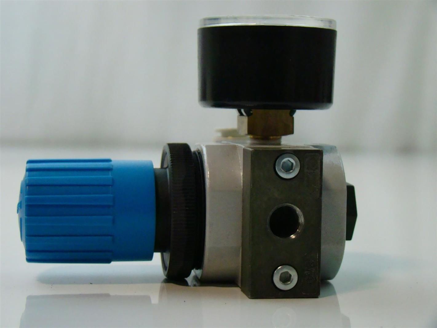 Festo LR-D-MINI 16 bar Regulator 230psi 345 395 M8 | Joseph Fazzio ...