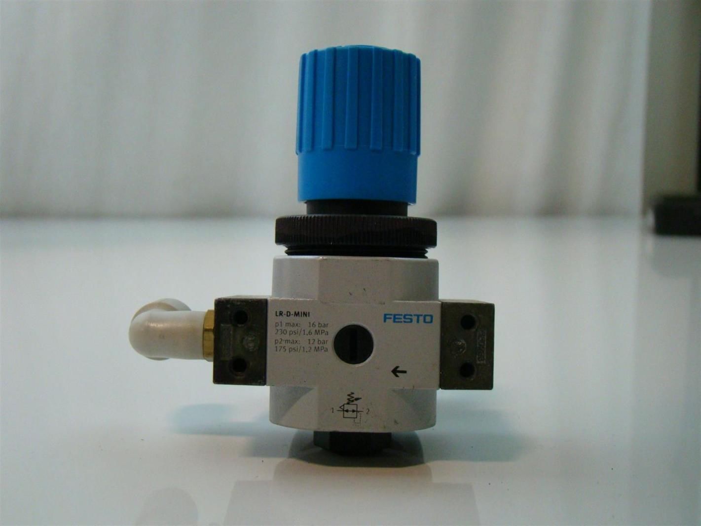 Festo LR-D-MINI 16 bar Regulator 230psi 345 395 M8 | Joseph Fazzio ...