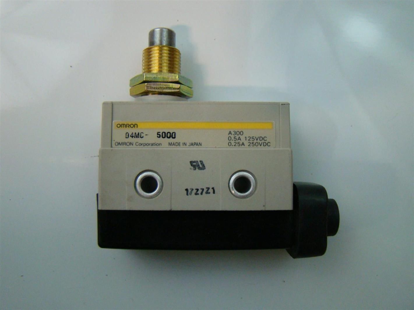 Omron High Utility Enclosed Switch 0.5A 125VDC D4MC-5000 | Joseph ...