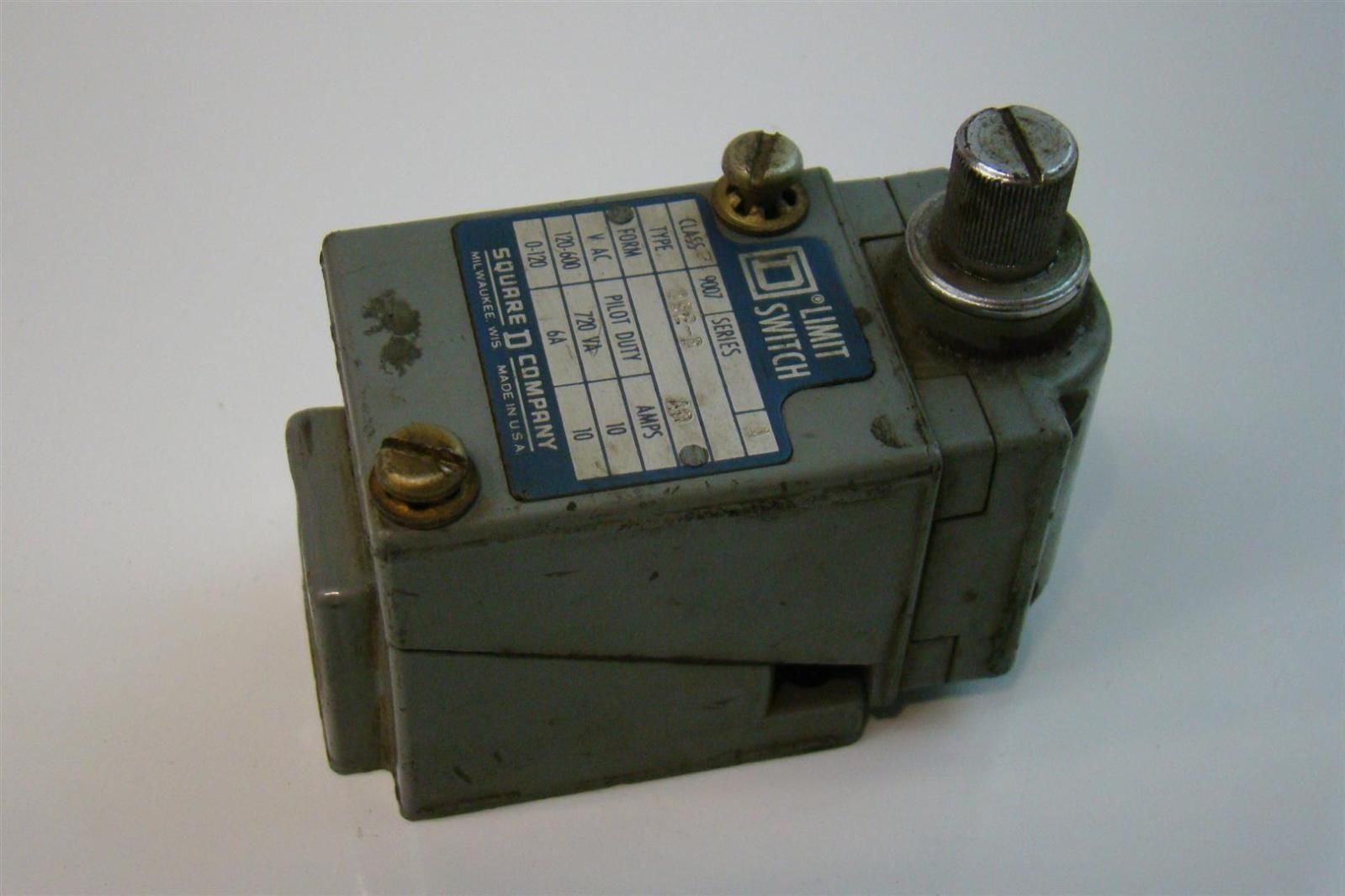 Square D Limit Switch 9007 10Amps 720VA B52-B | Joseph Fazzio, Incorporated