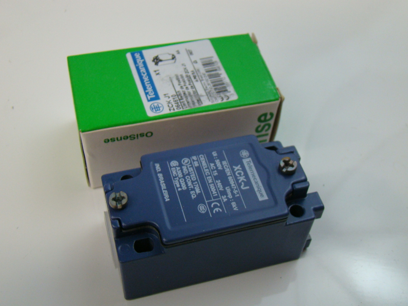 Telemecanique 240V Limit Switch Full Assembly ZCK-J1 ZCKE05 ZCK-Y41 ...