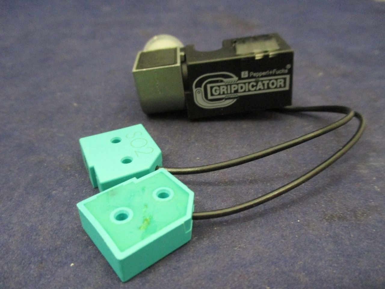 Pepperl Fuchs Nbn2 F581 100s6 E8 V1 Inductive Power Clamp Sensor