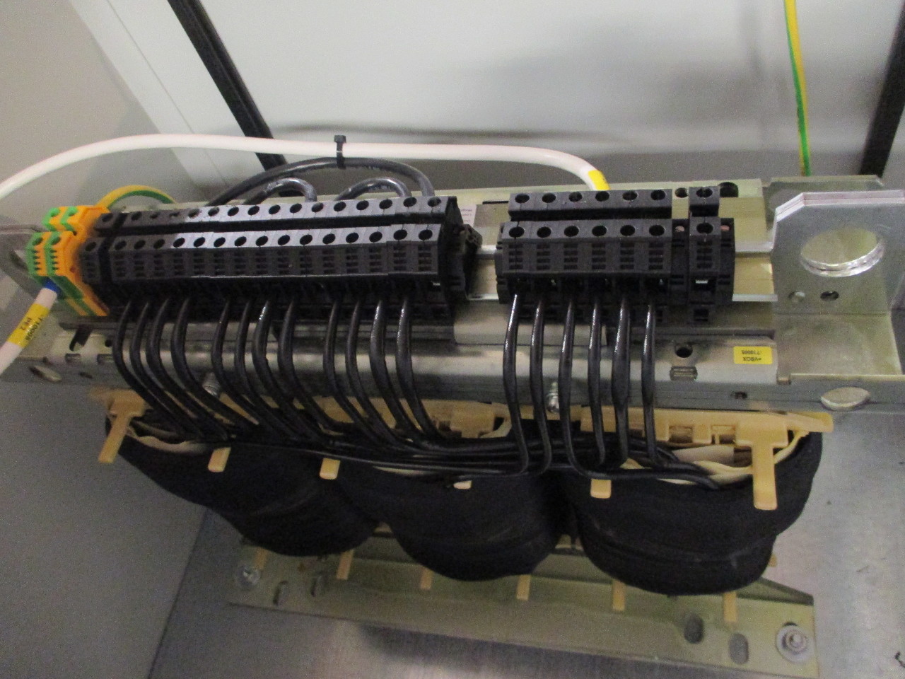 Block B 1601036 Isolating Transformer 3 Phase 15kva 15000va 480 430