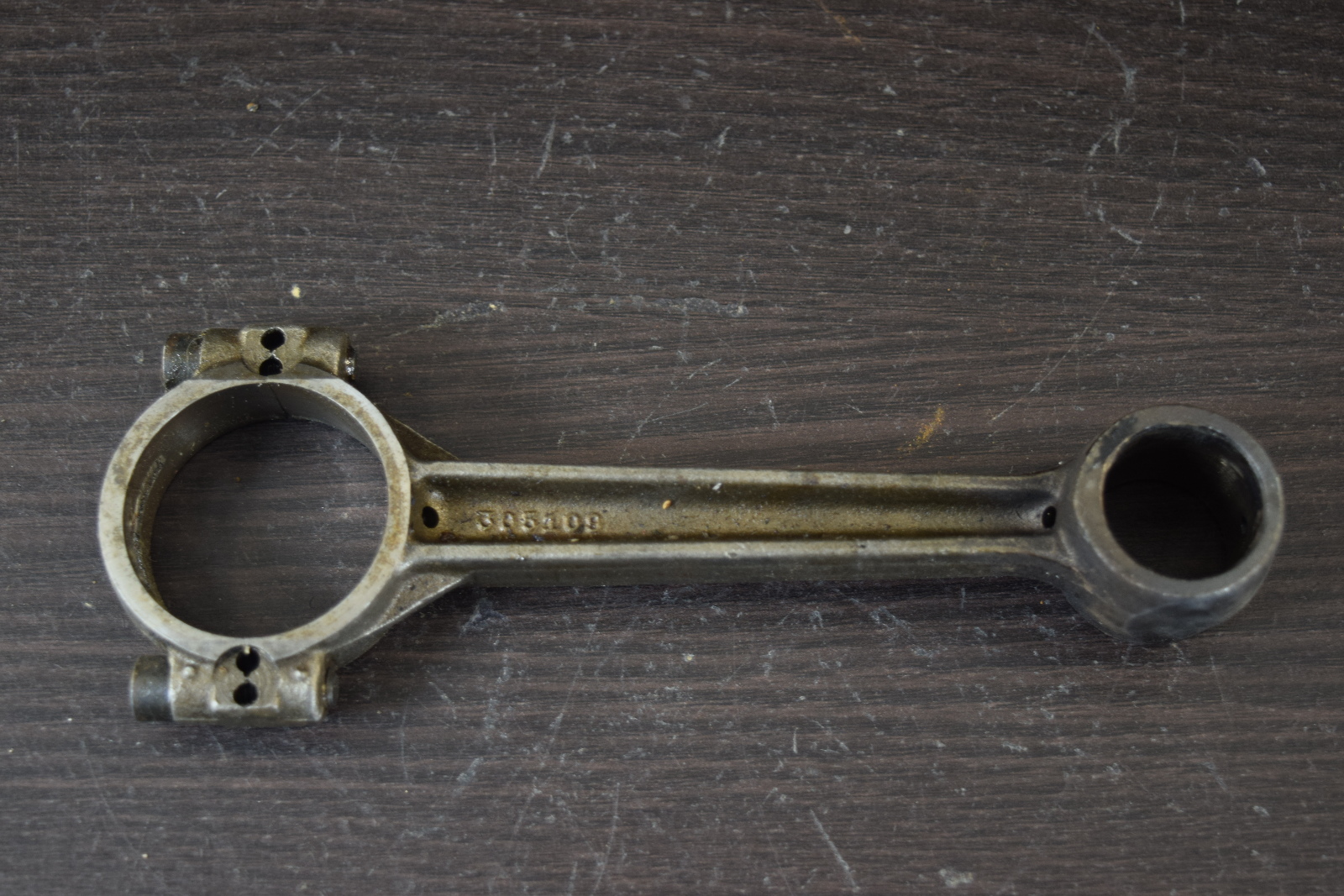 305109-C# Johnson Evinrude Connecting Rod FRESHWATER GREAT CONDITION ...