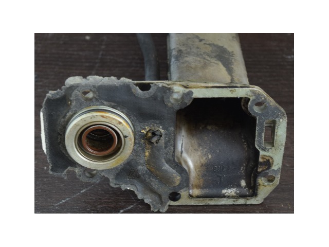 1985-87 Johnson Evinrude Inner Exhaust & Water Pickup Tube 395214 ...