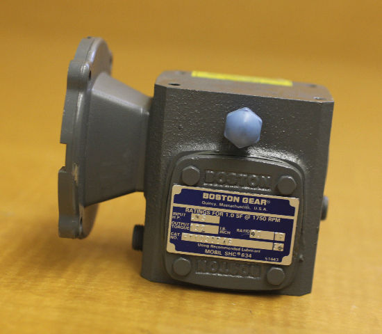 New Boston Gear Box 527-8050FL 14606-2810-00 Input .140HP Output 120 IN ...