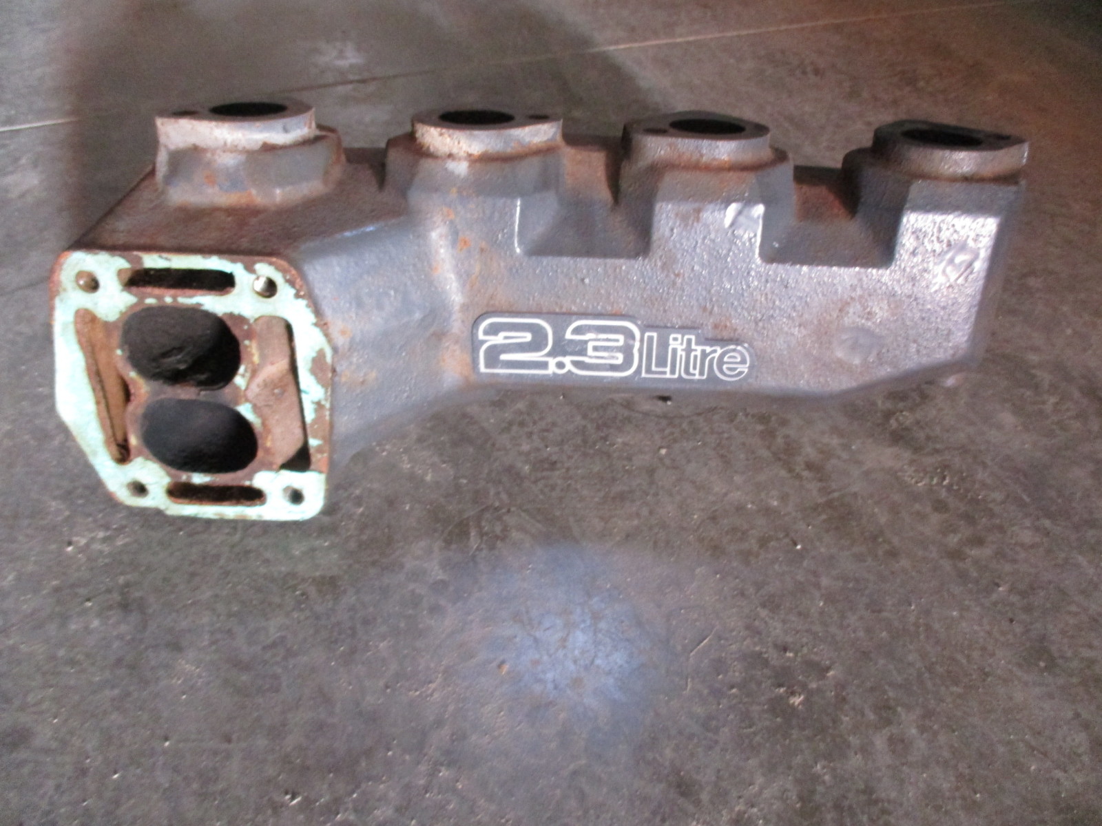 0912472 0913395 OMC Cobra 2.3L Ford Exhaust Manifold 0987634 | Green ...