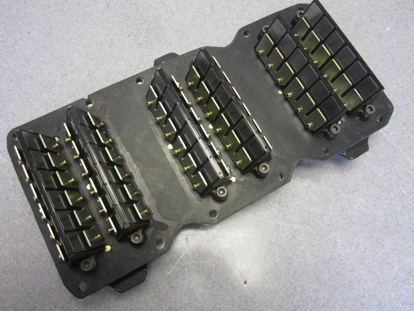 8251785 Mercury Outboard 225 250 Hp V6 3.0L EFI Adaptor Plate & Reed ...