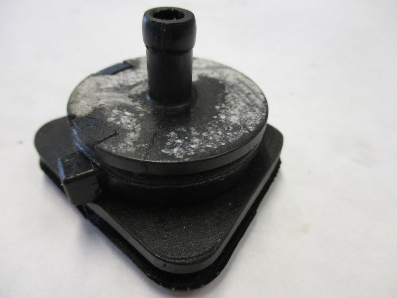 859251 Mercury Mariner Outboard Lower Cowl Grommet 8M0039078 | Green ...