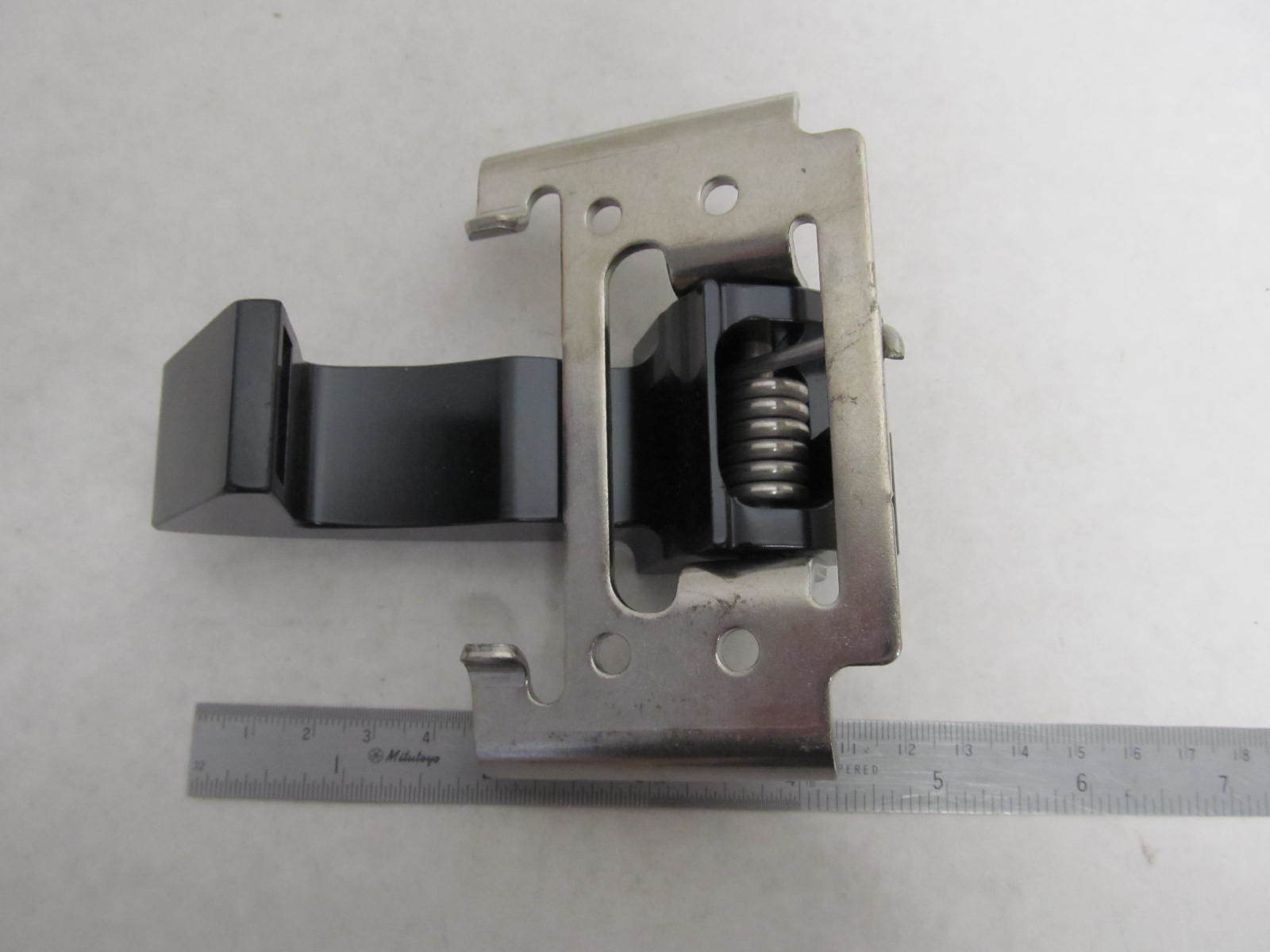 897437T02 Top Cowl Front Latch Assy Fits Mercury Mariner 135-175 Verado ...