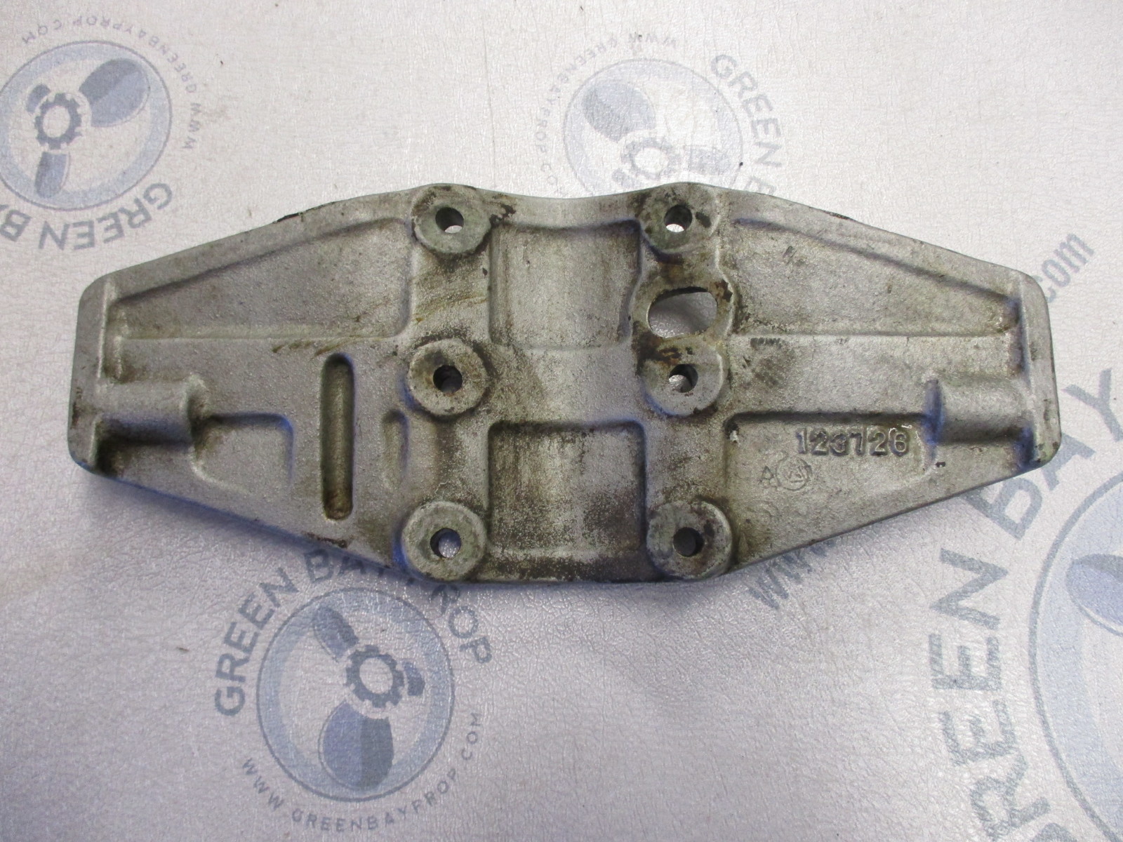 0123726 OMC Evinrude Johnon Outboard Lift Bracket 40-60 HP 1981-89 ...