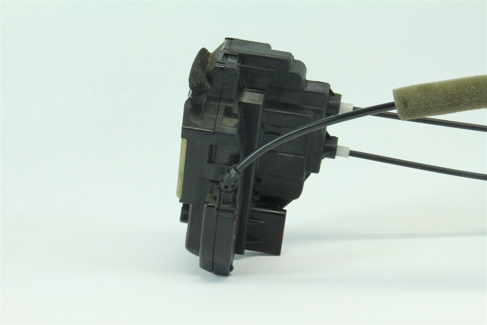 Infiniti QX56 04-10 Door Lock Actuator Front Right/Pass. Side 80500 ...