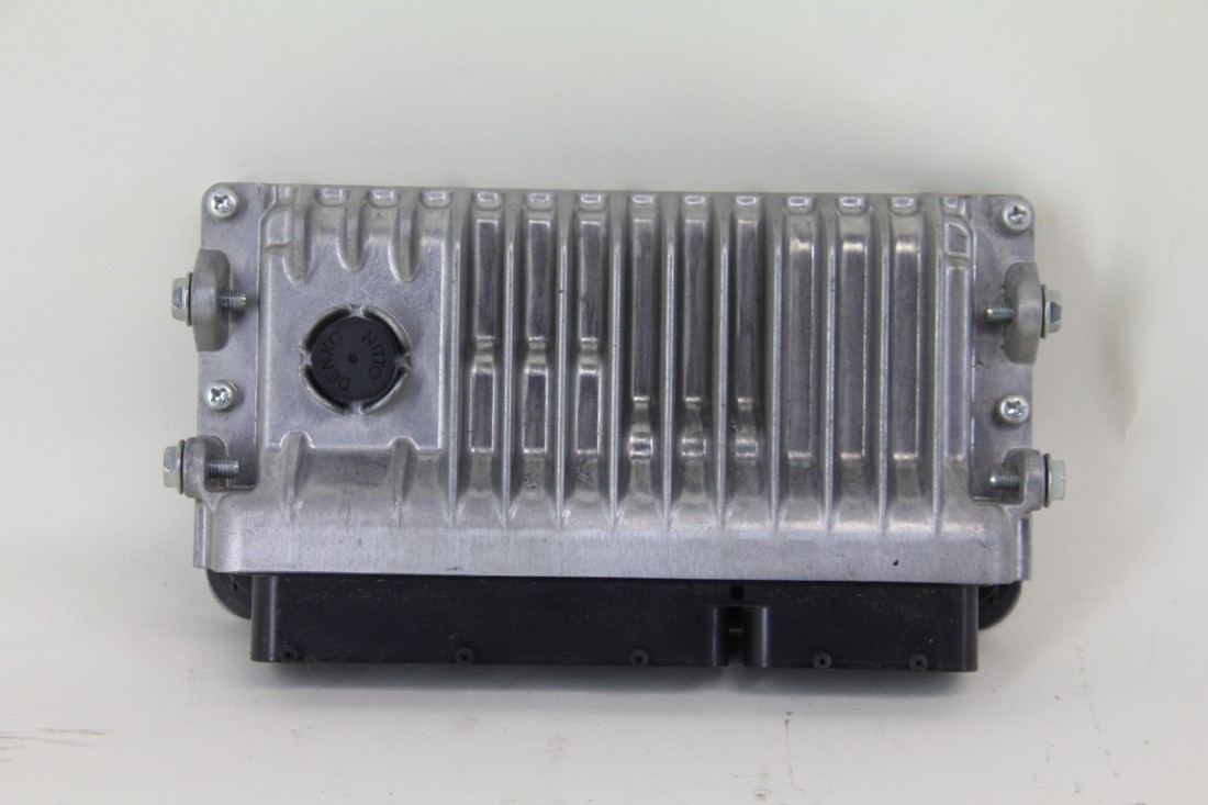 Toyota Camry 15-16 ECU ECM Engine Control Unit Computer Module 89661-06T21, A567, OEM, 2015 ...