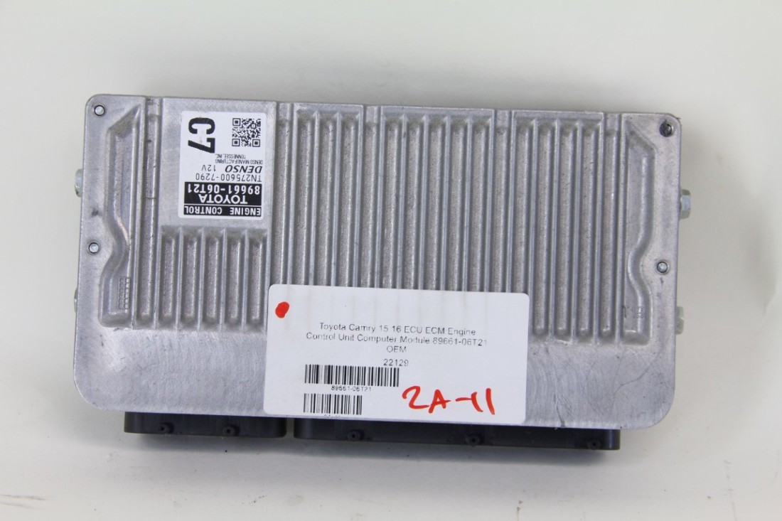 Toyota Camry 15-16 ECU ECM Engine Control Unit Computer Module 89661-06T21, A567, OEM, 2015 ...