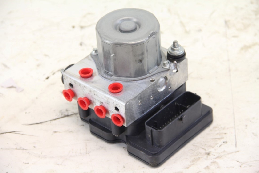 Toyota Camry SE 15-16 ABS Pump Modulator, Anti Lock Brake System, AT ...