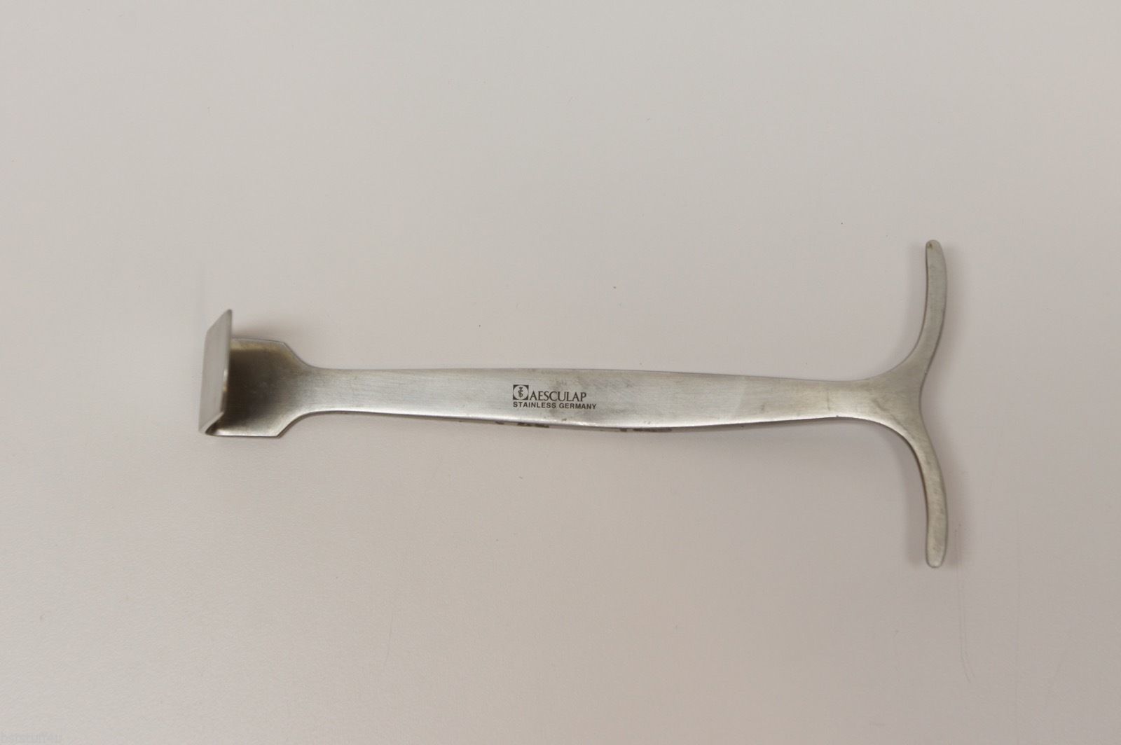 Aesculap Retractor Orthopedic Smillie Small Crvd Blade Fishtail Hdl Crs ...